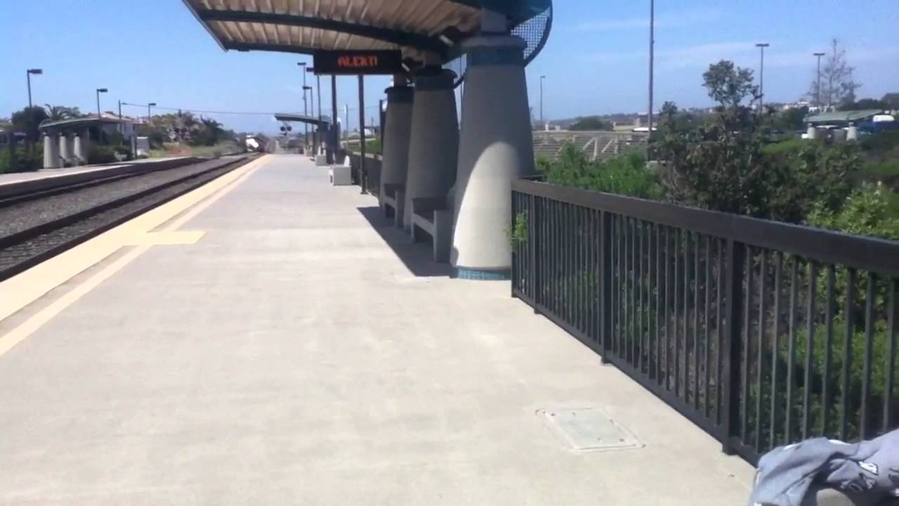 F59PHI #456 leads Off-Scheduled train through Pointtsedia - YouTube