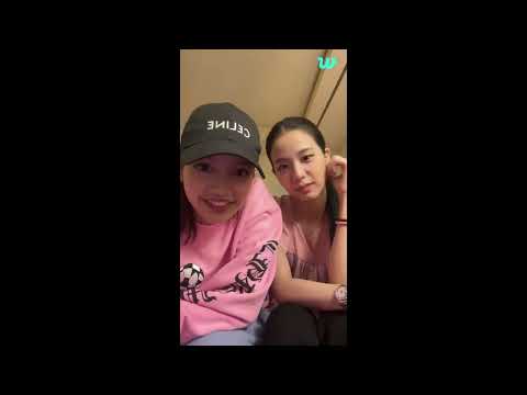 BLACKPINK LIVE WEVERSE 08-08-2022 LISA&JISOO (FULL) BLACKPINK 6TH ANNIVERSARY