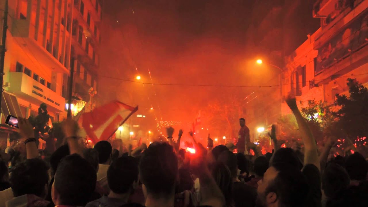 Πανηγυρια στο Πειραια για Πρωταθλητη Ευρωπης 2013 Ολυμπιακο (10) - YouTube