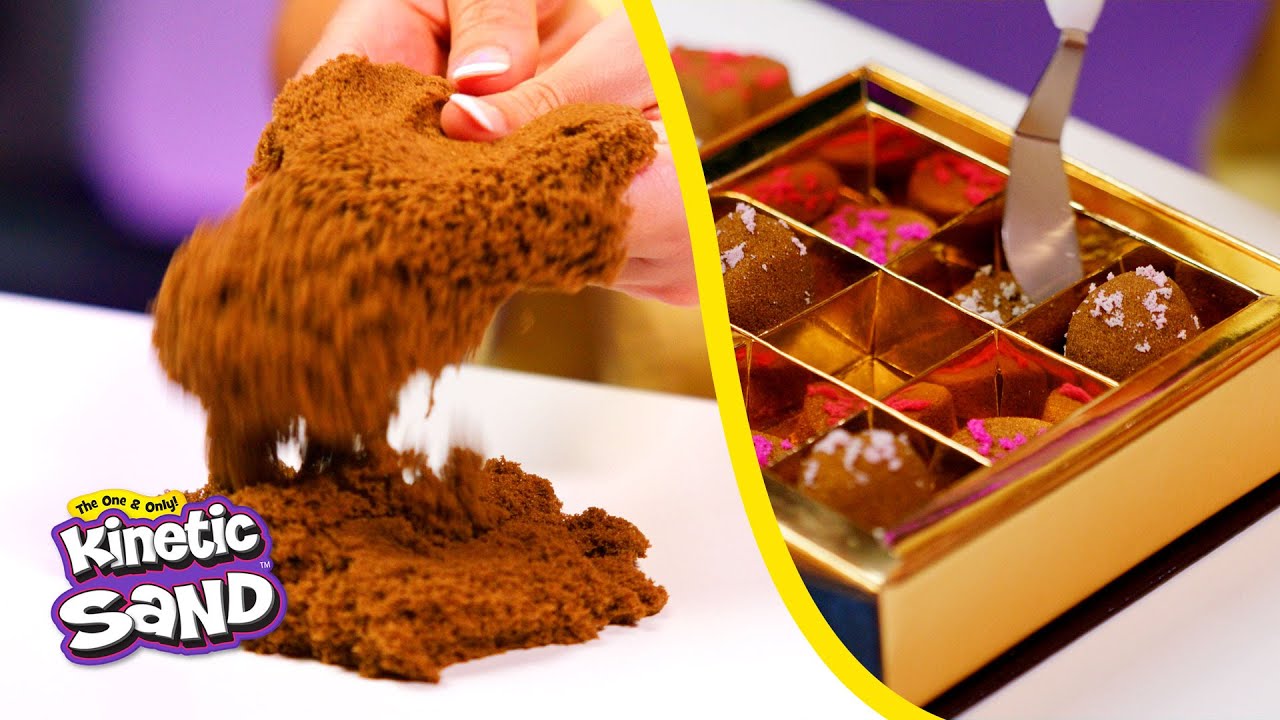 Lollipops and chocolates in the Sandisfactory + More with Kinetic Sand ...