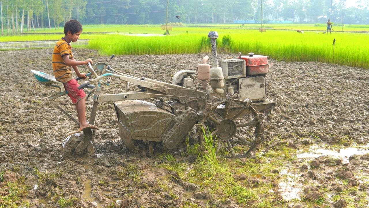 Power Tiller machine driving skills | unbelievable Little boy plowing ...