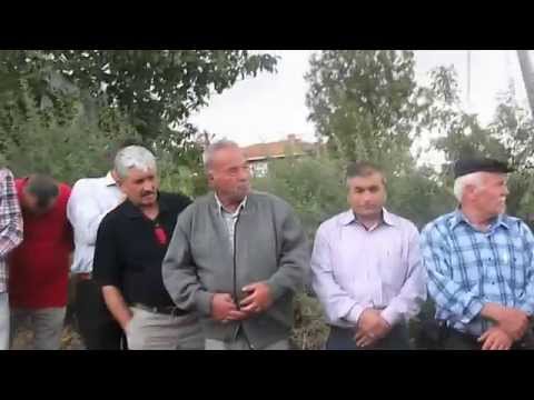 Kız evinin önünde hakçılar selamlanırken