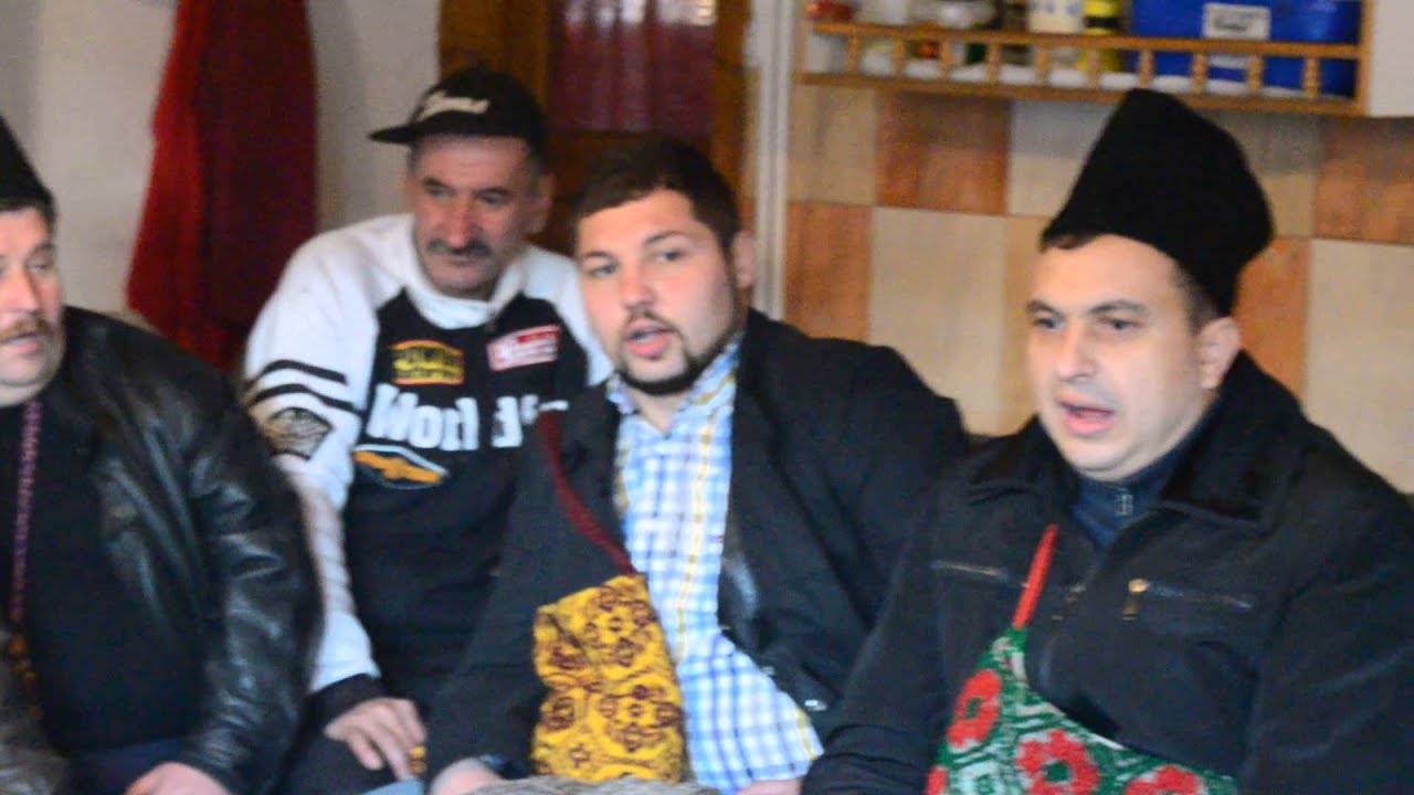 Pitaraii din Petros, Valea Streiului 2015 - YouTube