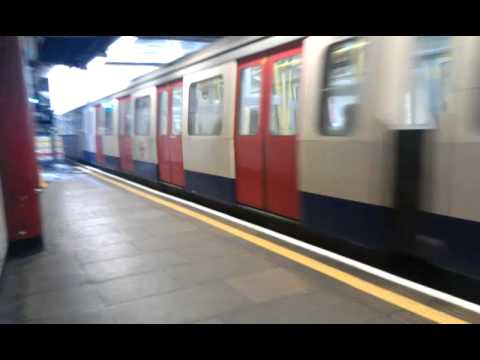 Circle Line C69 departs Liverpool Street - YouTube