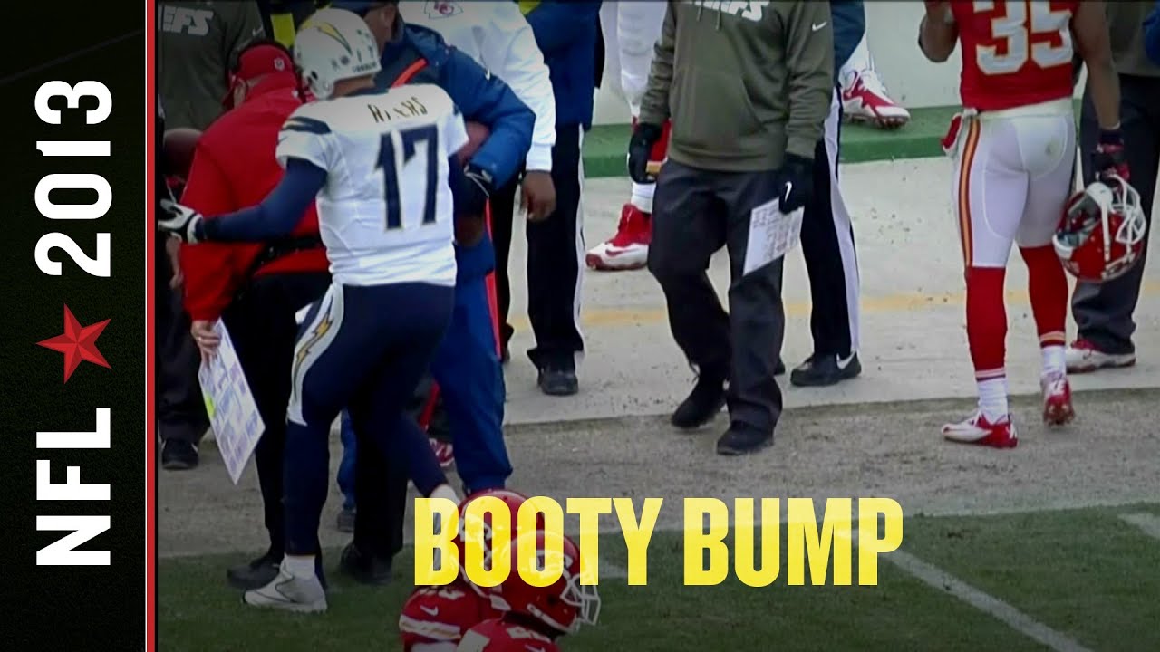 Andy Reid delivers devastating butt bump on Philip Rivers - YouTube