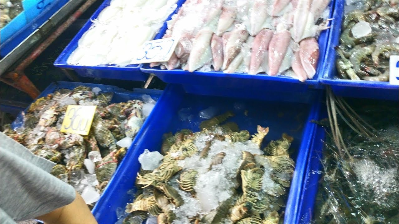 ตลาดอาหารทะเลสด นาเกลือ พัทยา Naklua Fish Market Pattaya - YouTube