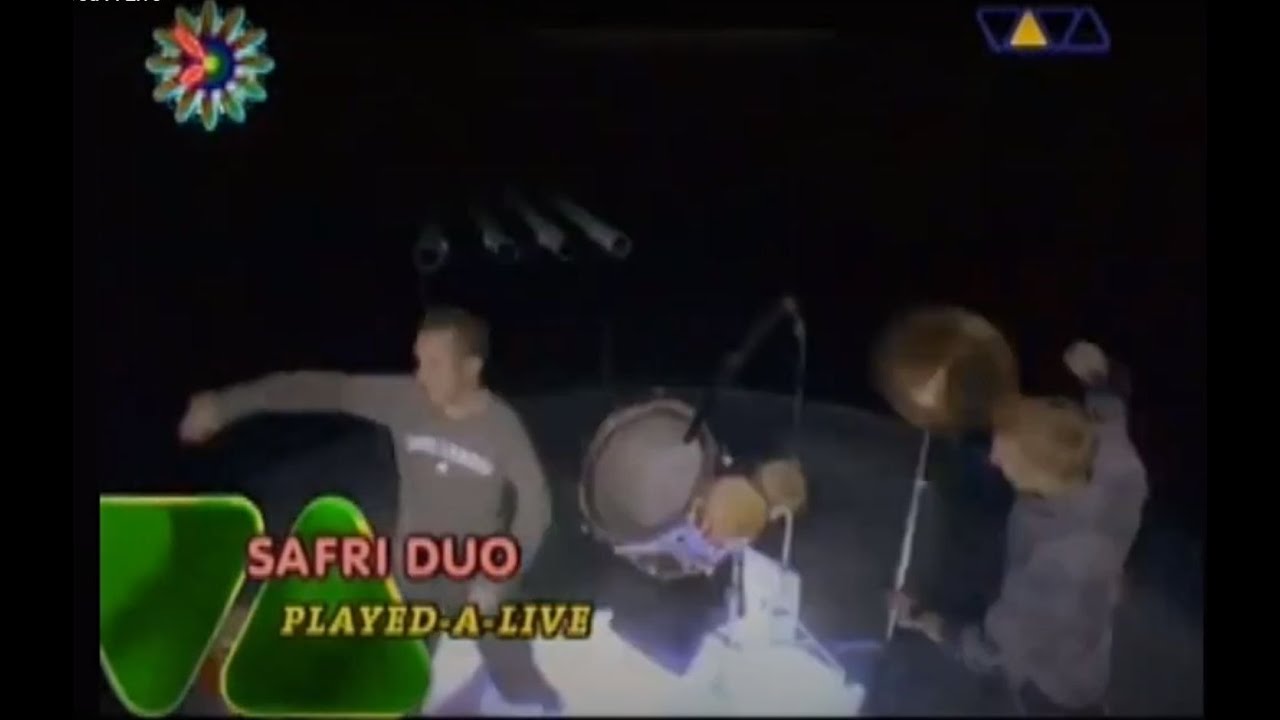 Safri Duo – Played-A-Live - YouTube