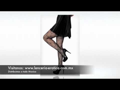 Mujer con Pantimedias Caladas