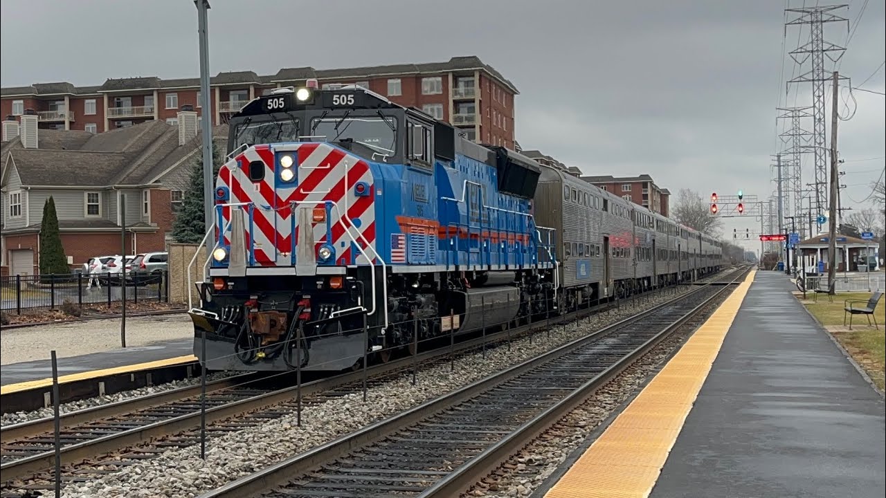 Metra 505 SD70mach leading a train at Morton Grove Illinois - YouTube