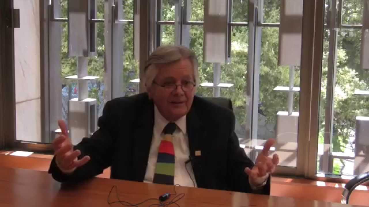 Robin McCaffrey - YouTube