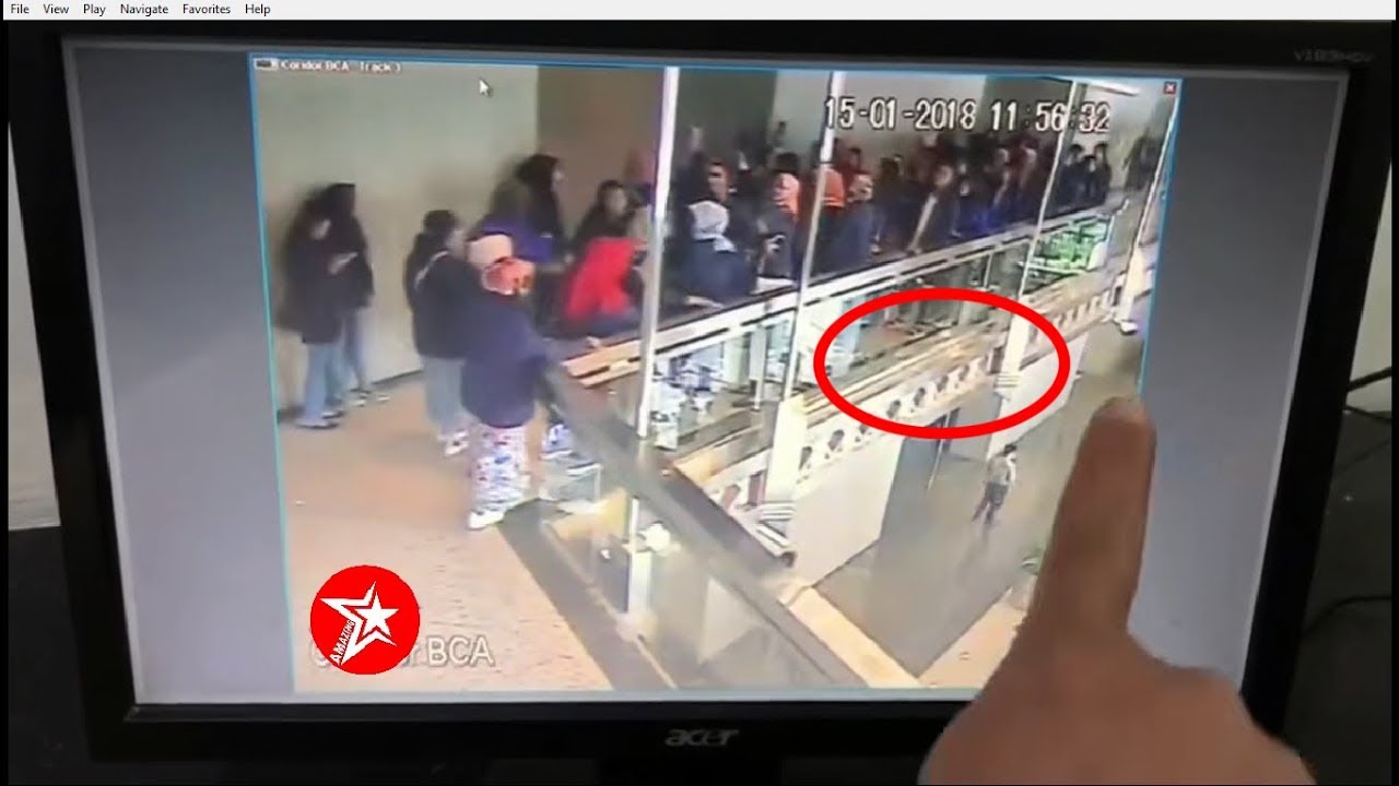 [HD] CCTV footage of BEI floor collapse - YouTube