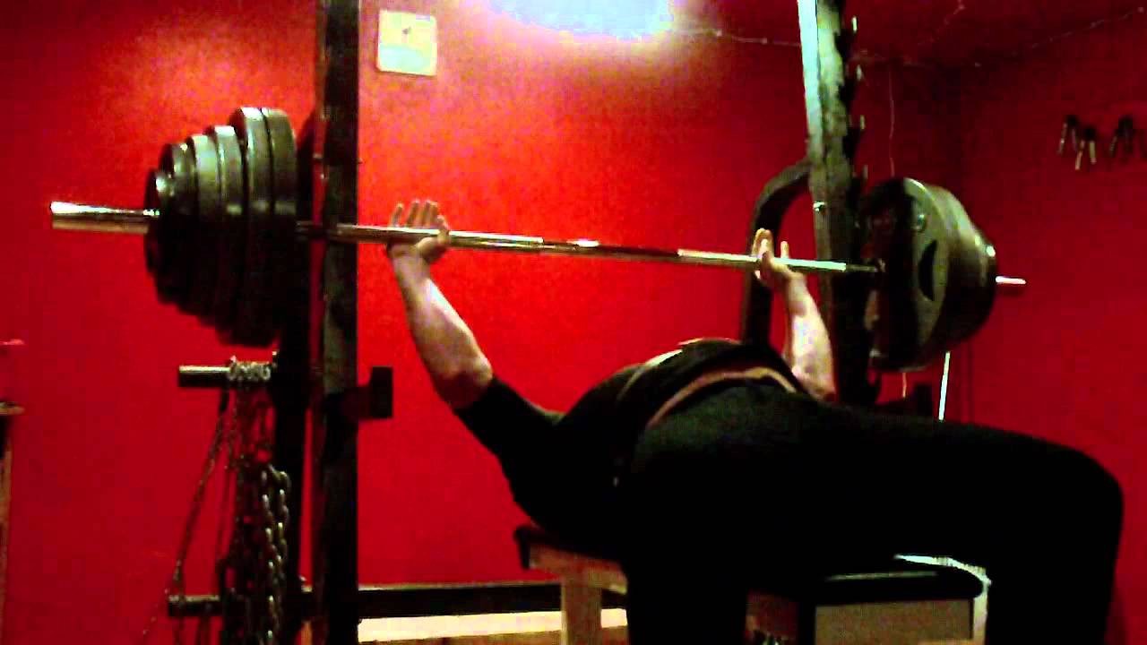 13-1 195 kg bench press - YouTube
