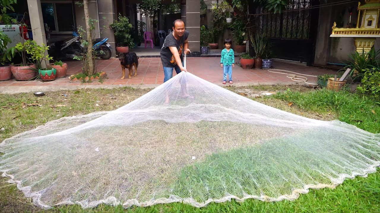How to cast the fishing net - YouTube