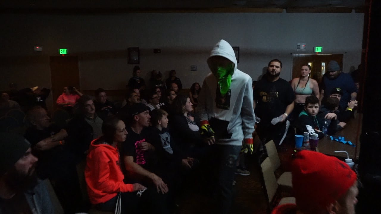 Dylan Felion V Brad Hebert 155MMA Title Fight FNP4 - YouTube