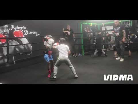 50 lb ameature sparring at KMF boxing gym💯me and Damien last round of ...