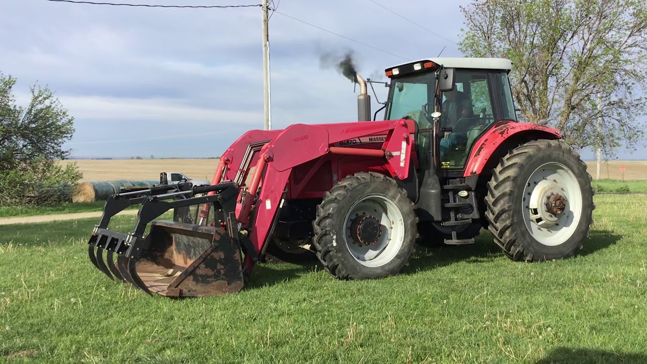 BigIron Auctions 2001 Massey Ferguson 8270 MFWD Tractor W/Loader 6-3 ...