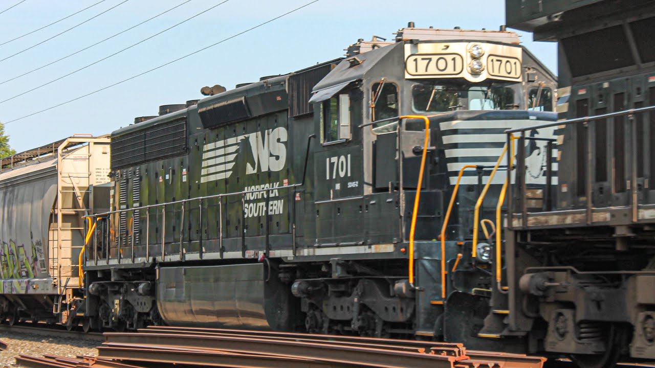 NS 11K w/ NS 4003 & NS 1701 Hummelstown, PA Harrisburg Line - YouTube