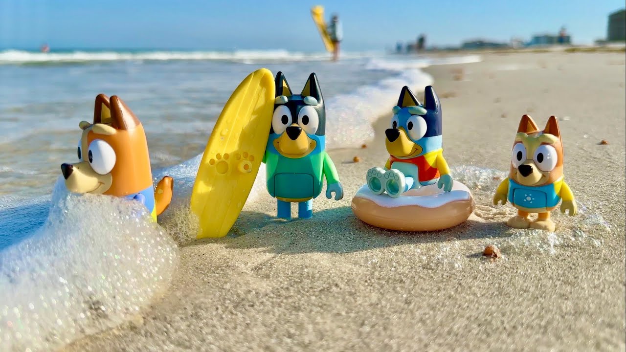 Beach Day ! Bluey toys pretend play - Beach Adventure - YouTube