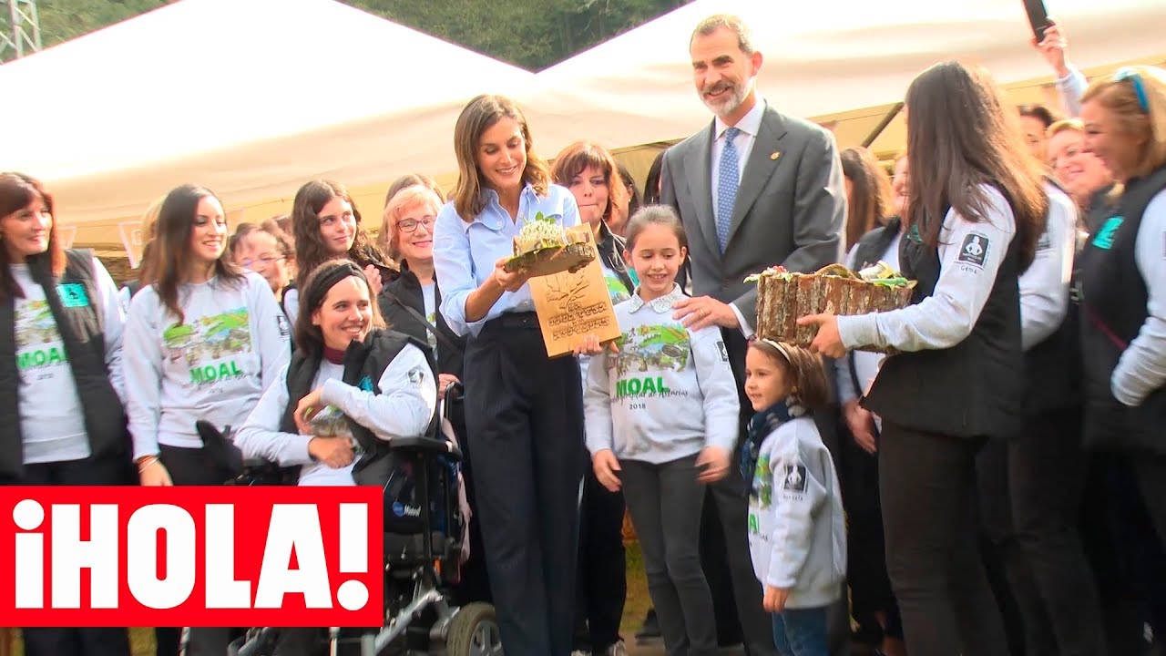 Los detalles que te perdiste de la visita de los Reyes a Moal - YouTube