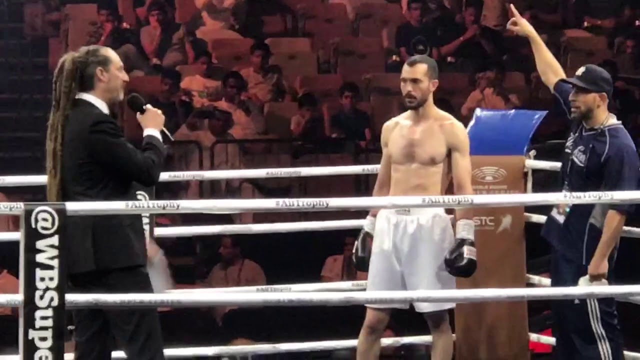 Boxing in the Middle East - YouTube