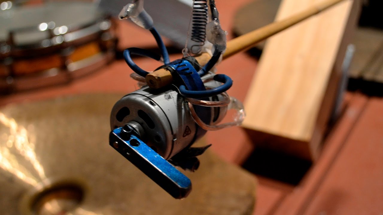 Motor-Stick 360° Mobile sculpture by Robbie Avenaim - YouTube