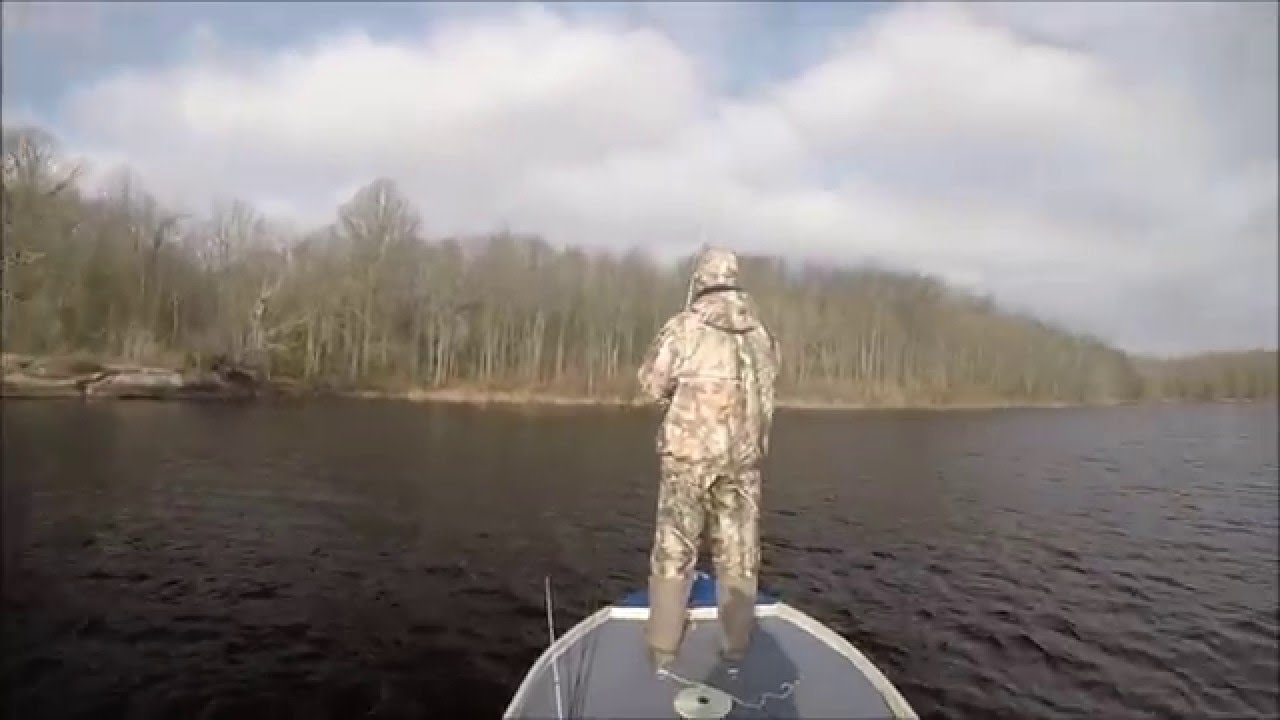 Fall Muskie - Stoco Lake 2015 - YouTube