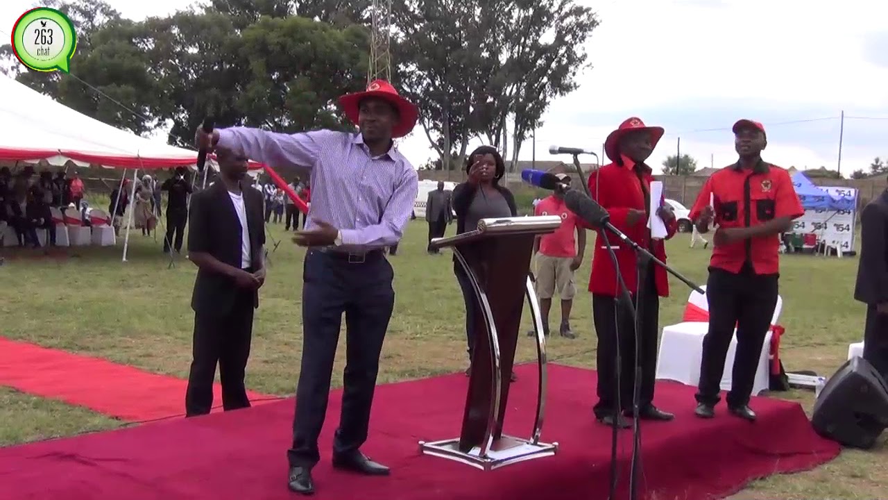 Chamisa dances to Killer T's song - YouTube