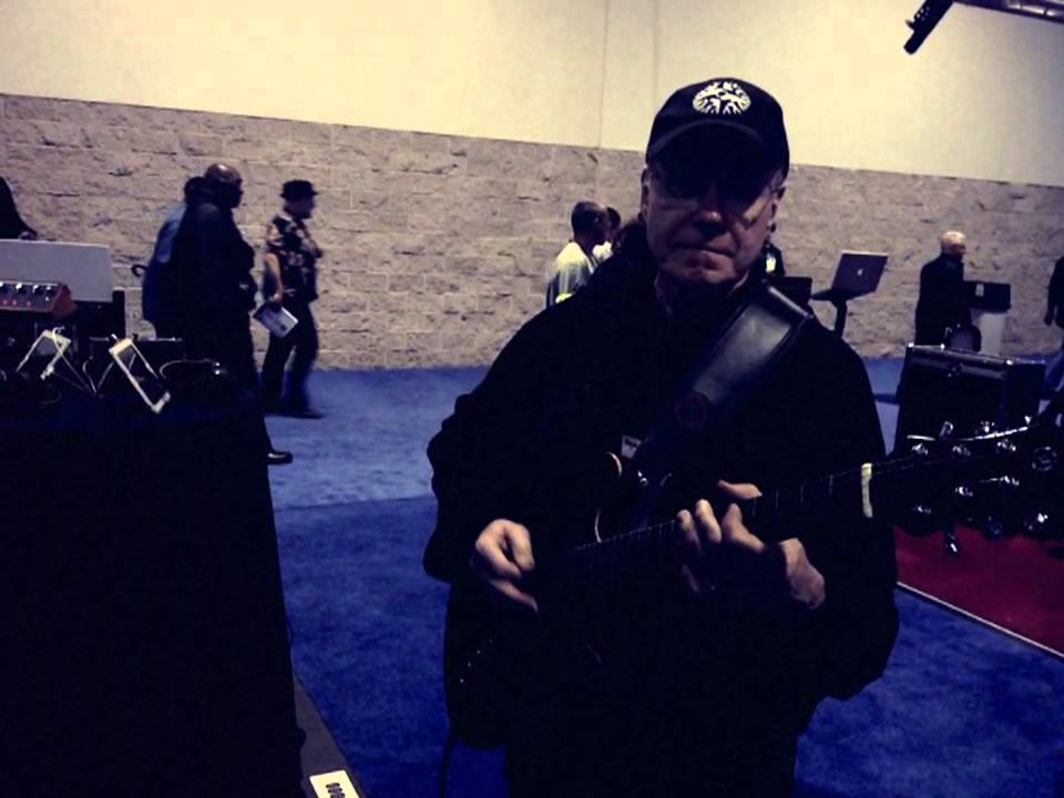 Dean Parks at the NAMM Show 2012 - YouTube