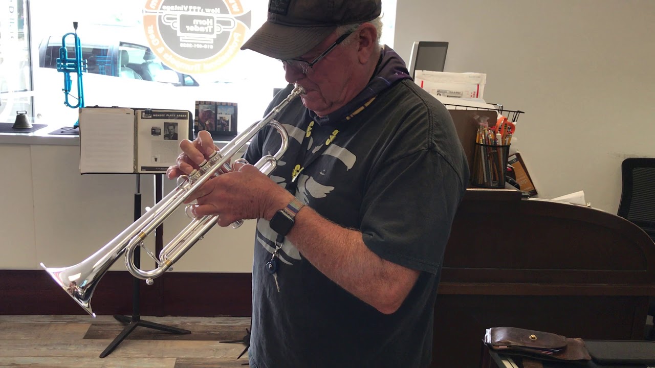 Steve Dillard Horntrader San Diego CA Plays A Left Handed Trumpet Carol ...