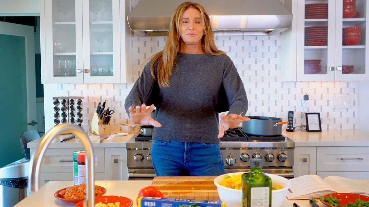 Cooking with Caitlyn Jenner! - YouTube