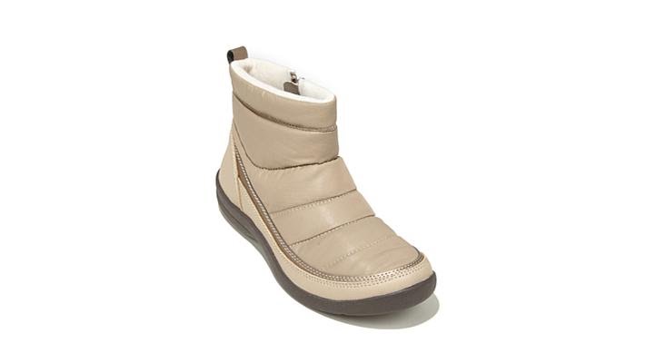easy spirit Explore 24 Kamlet Puffer Bootie - YouTube