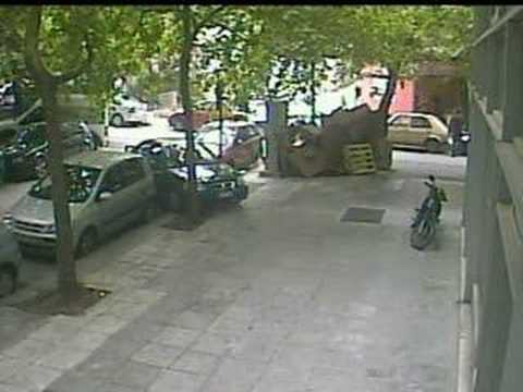 Unbelievable woman driver - Crazy car (4min) - YouTube