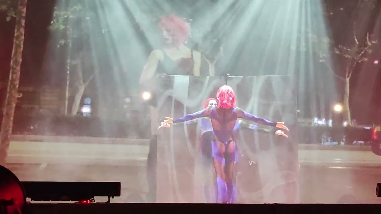 Spain's Drag Performer MARINA in Torremolinos (13/8/2022) - YouTube