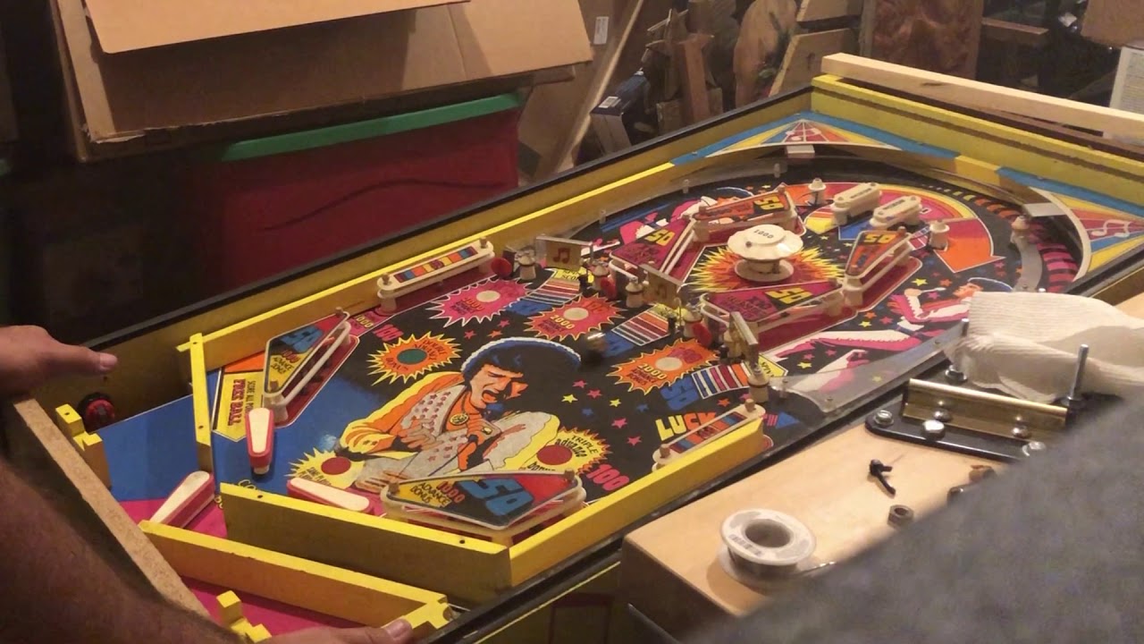 Brunswick Alive "Elvis" Pinball Machine - Mechanics Working - YouTube