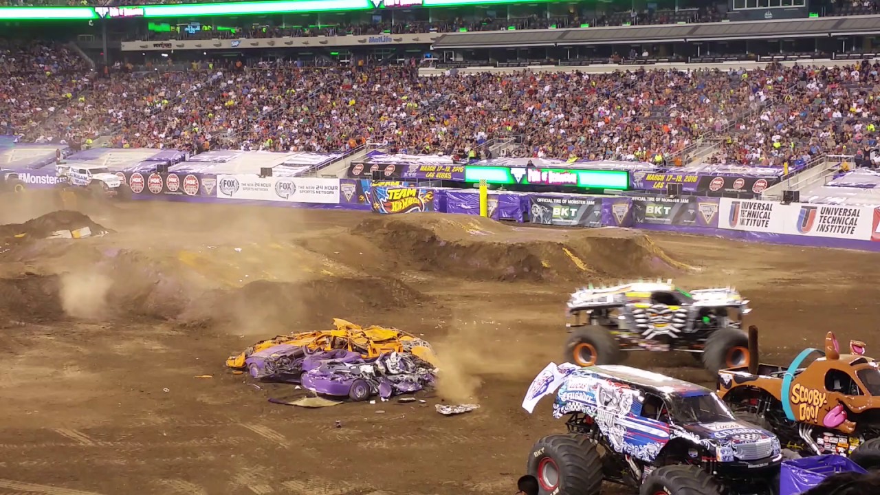 Monster trucks at Metlife Stadium - YouTube