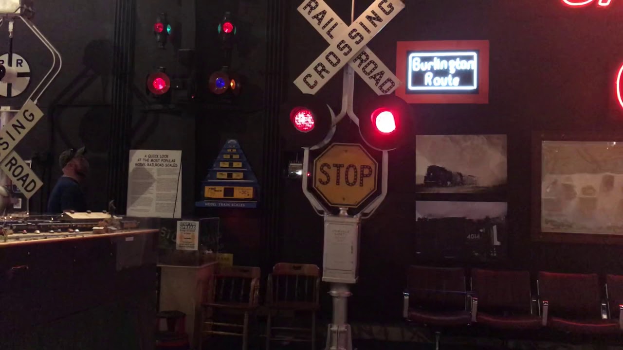 Griswold Rotating Banner Signal - YouTube