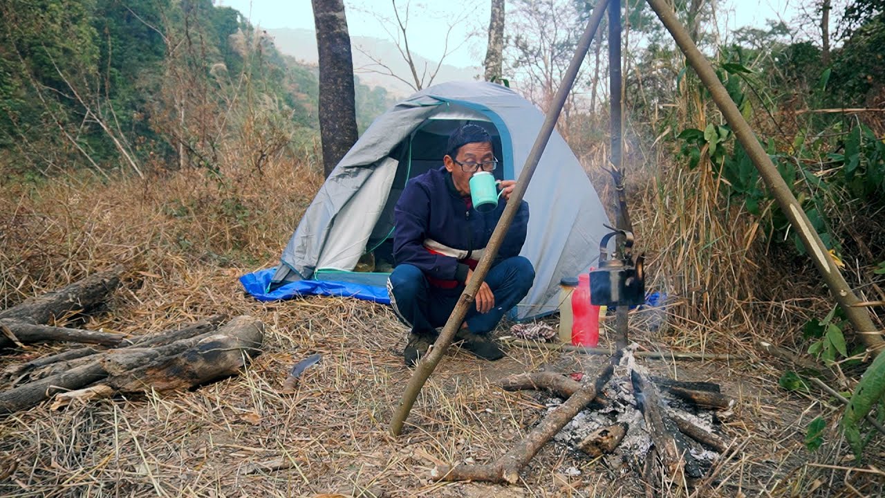 Night camping in dangerous jungle near river - YouTube