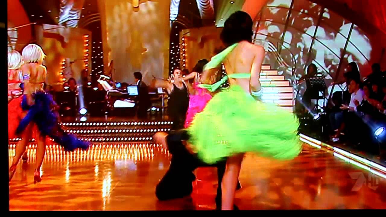 Jade Hatcher - DWTS 09 Pro Group Dance - YouTube