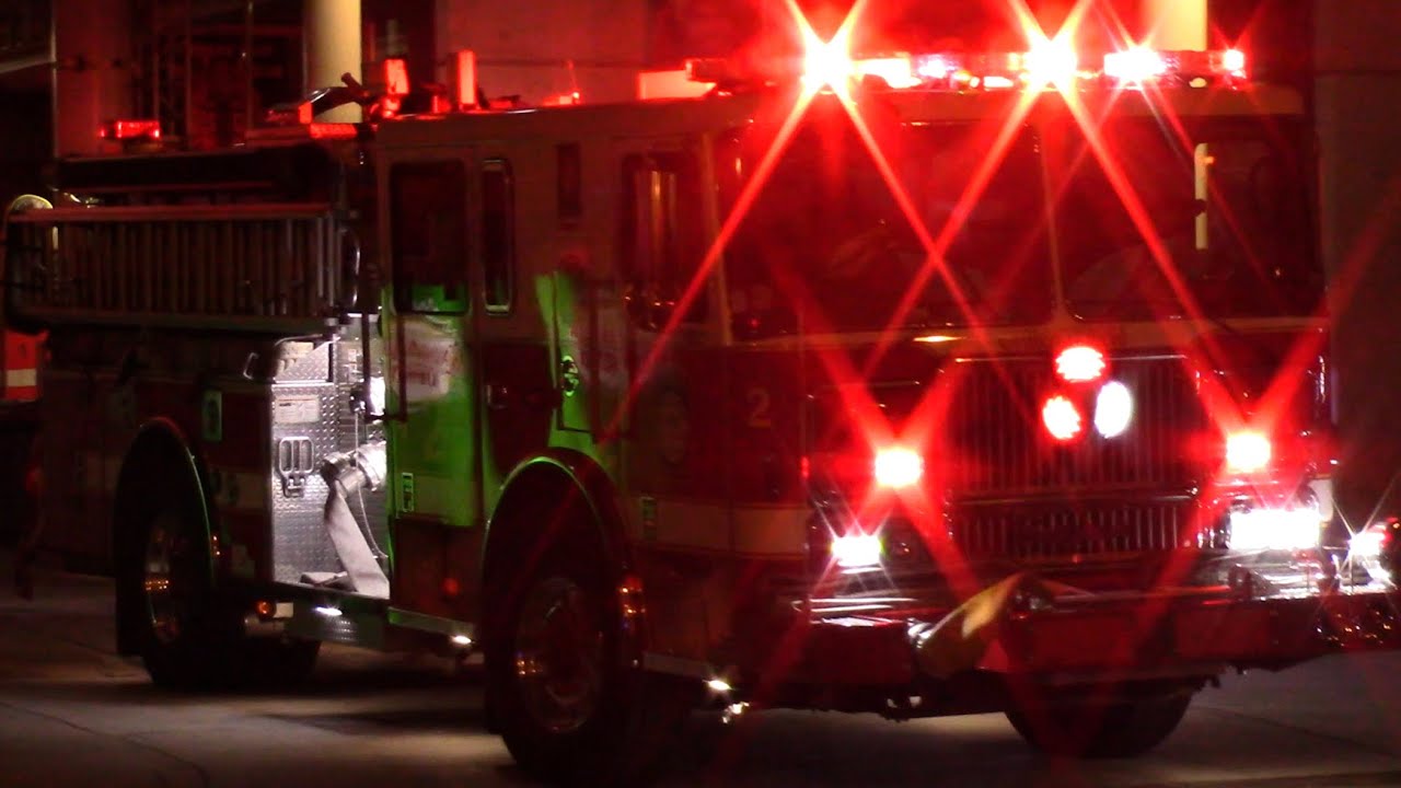 DC Fire & EMS Engine 2 responding - YouTube