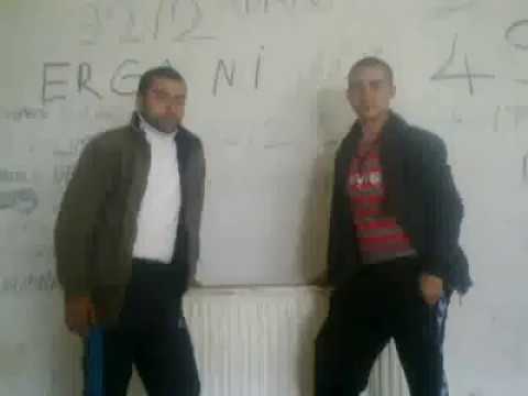 Askerde müslümcü tertibimle şarkı söylerken (92/2)