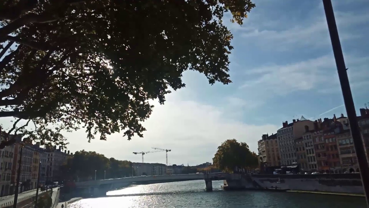 Lyon in autumn ,(Que faire à Lyon en automne) 里昂秋天 - YouTube