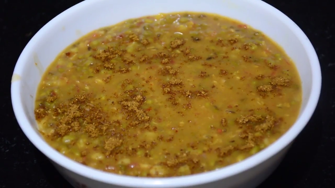 Moong Sabut Dal Recipe | Punjabi Style | Sabut Mung Daal Recipe ...