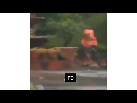 BABA RAMDEV FALLEN FROM CYCLE 😂😂 - YouTube