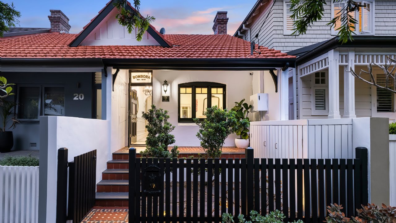 18 Smith Street, Manly - YouTube