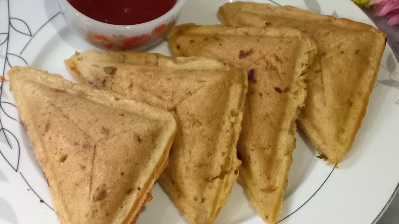 No bread sandwich || Vegetable sooji snack || Sandwich without bread ...