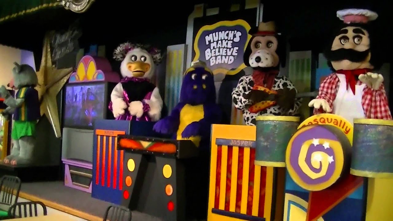 Chuck E Live! Do The Chuck E 2015 West Hills,CA - YouTube