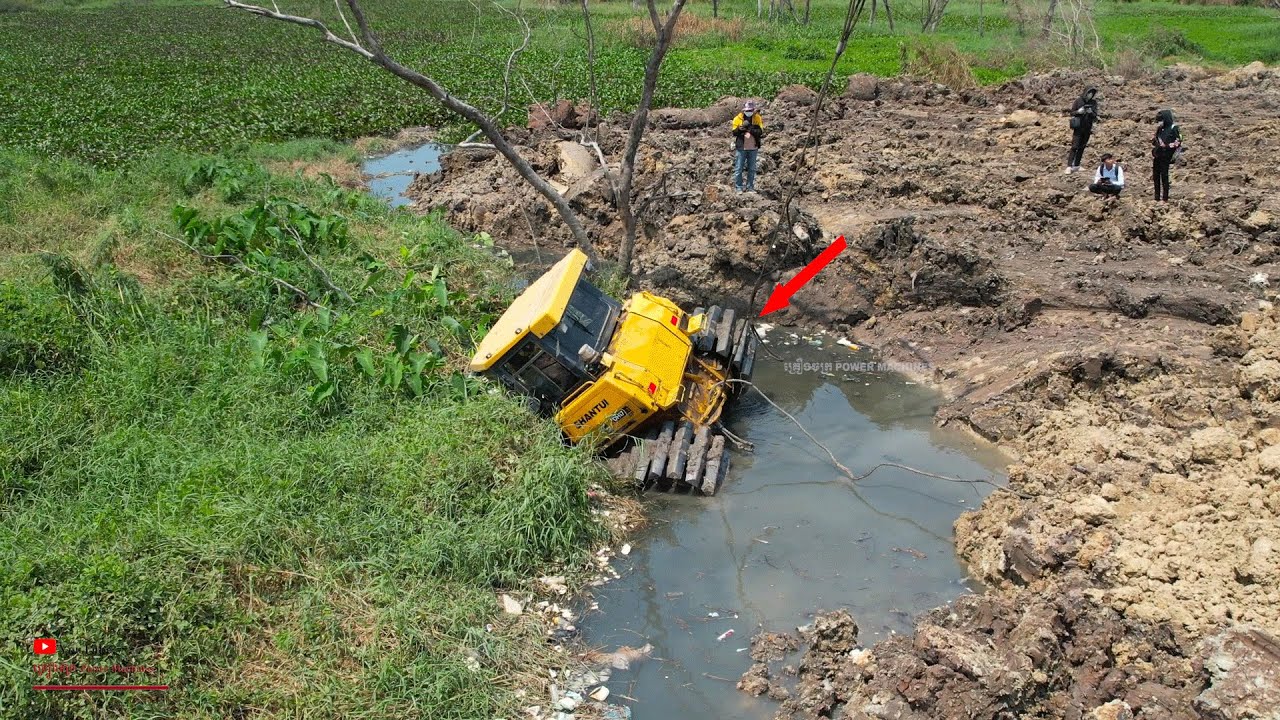 Incredible Dozer Fail In Water And Technical Skill Help Successful Out ...