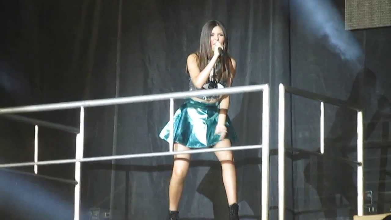 Victoria Justice Live Summer Break Tour Houston Texas - Freak The Freak ...