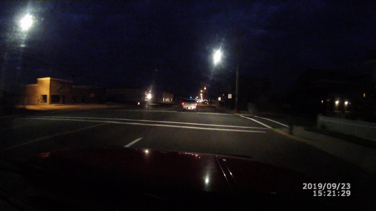 Here's a novel approach to drive right/pass left - YouTube