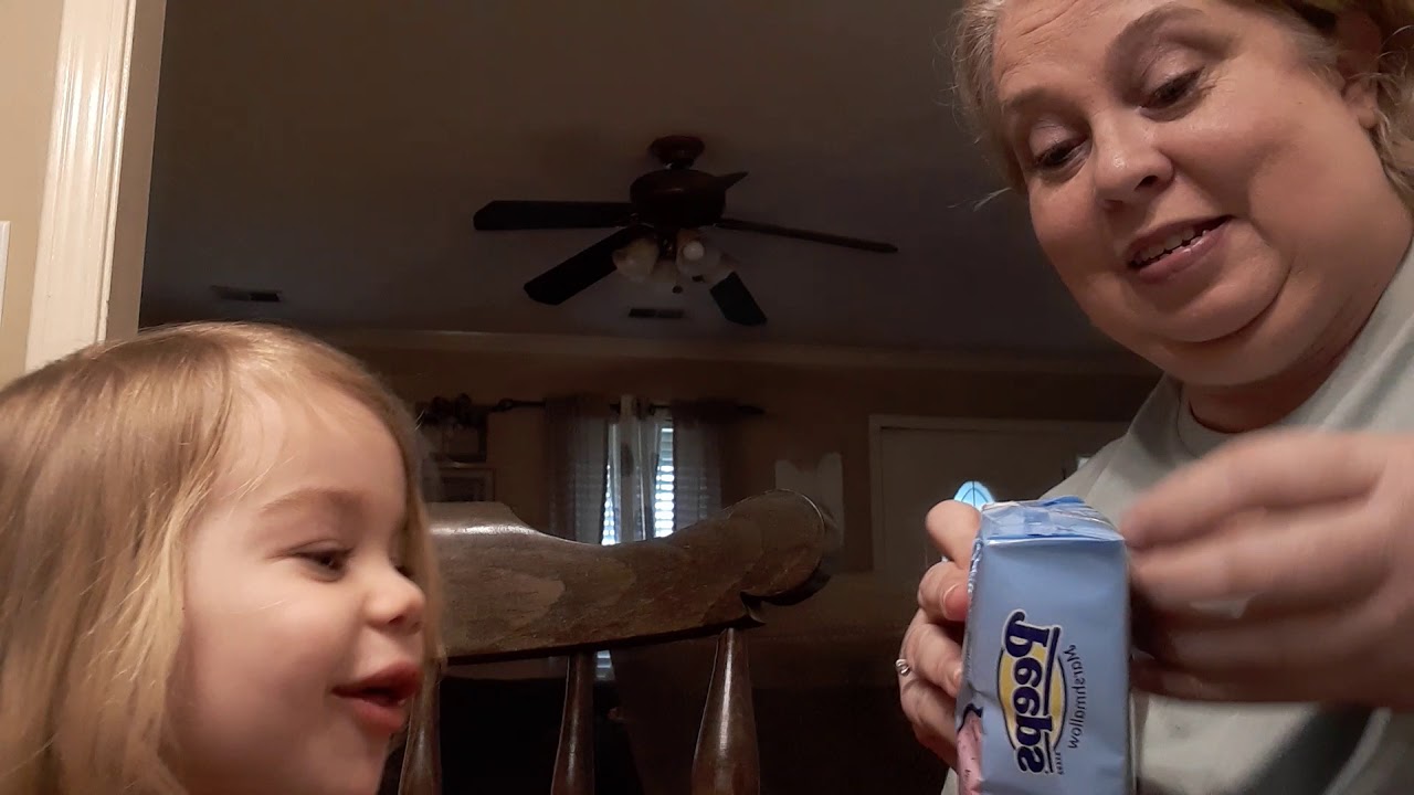 How kids do a food review - YouTube